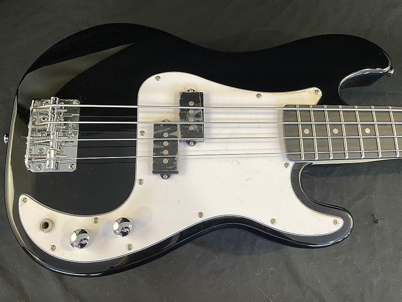 Harley Benton PB-Shorty Gloss Black 30" Short-Scale P-Bass | Reverb