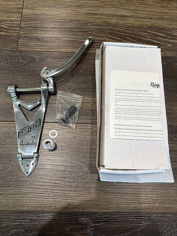 Bigsby Gretsch Branded B6C Vibrato Tailpiece in Polished | Reverb