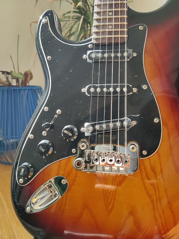 G&L Legacy Tribute Strat Left-handed Stratocaster | Reverb UK