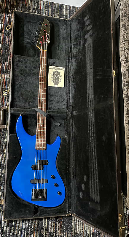 Guild Pilot Bass 1980s-1990s - Blue | Reverb