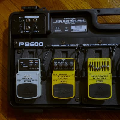 Ultimate Loaded Bass Pedalboard Behringer PB600 Mint | Reverb