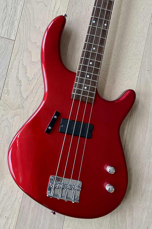 Dean Bass Red | Reverb