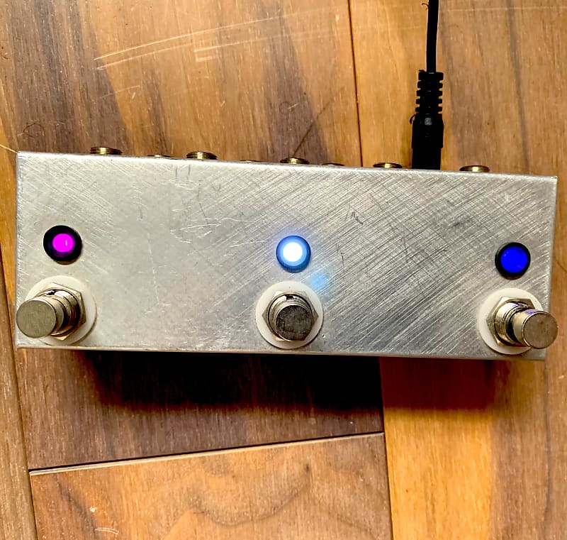 Loop-Master 3-Channel Switcher | Reverb