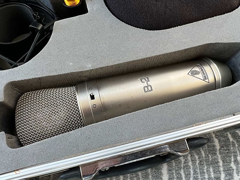 Behringer B2 High-Performance Dual-Diaphragm Studio Condenser | Reverb