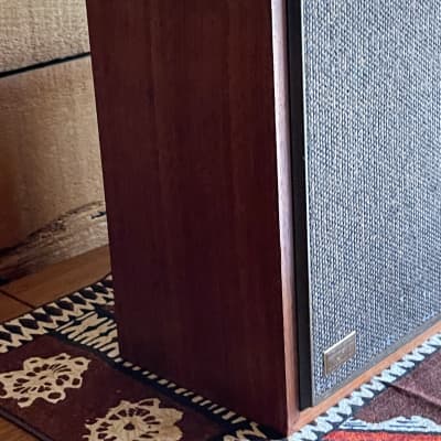 Vintage Realistic MC-500 Speakers~ Real Walnut Veneer~ 2 Way | Reverb