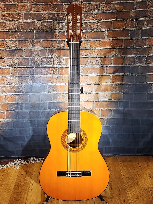 Madeira by Guild A-C40 Classical Guitar Natural | Reverb