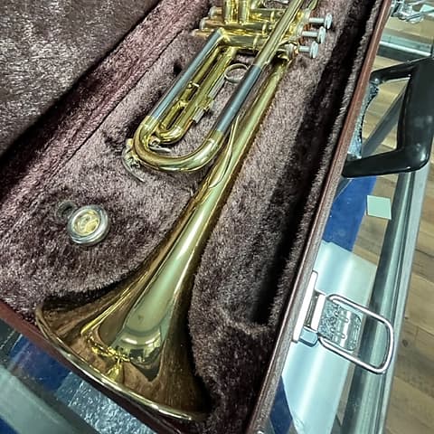 Yamaha YTR-2320E- Brass | Reverb