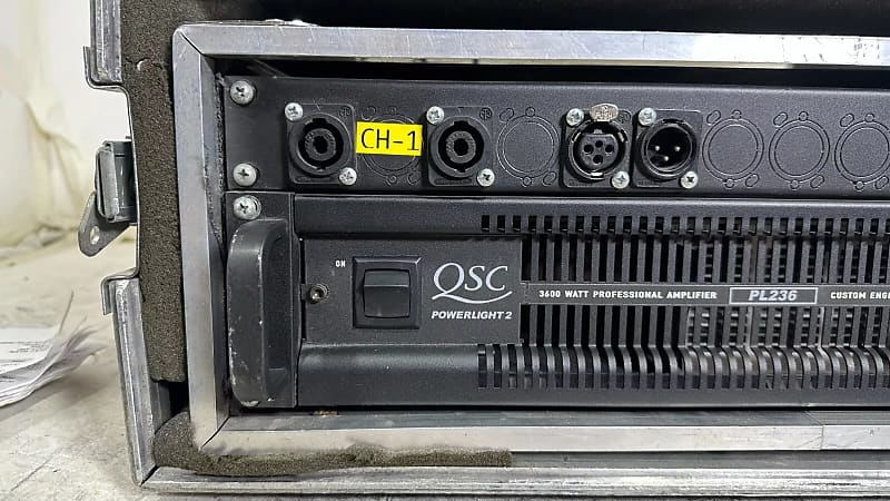 QSC Powerlight 2 PL236 3600W Power Amp W/case and speaker | Reverb