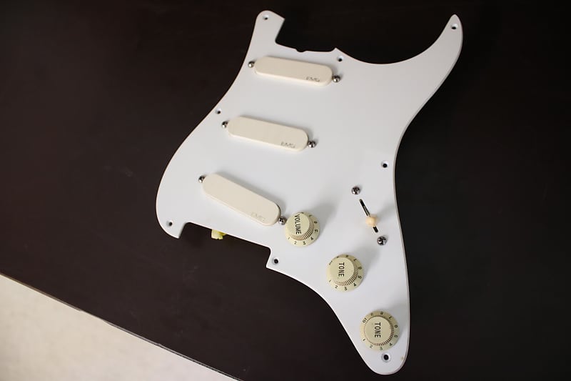 Original - EMG DG20 David Gilmour Pre-Wired Loaded Strat | Reverb
