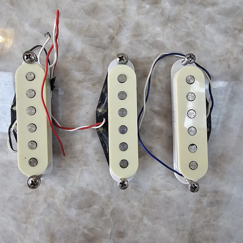 Pickups from a 1987 MIJ E Series Squier Strat (Fender | Reverb UK