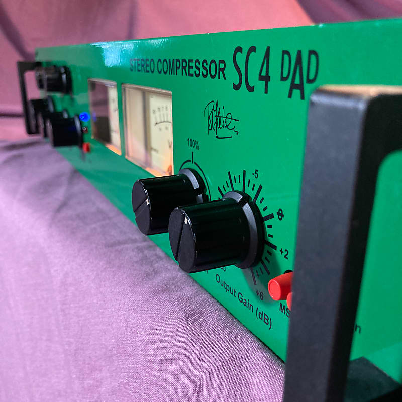 BEAUTIFUL Joemeek SC4 Stereo MS Compressor *RARE* w/AMAZING | Reverb