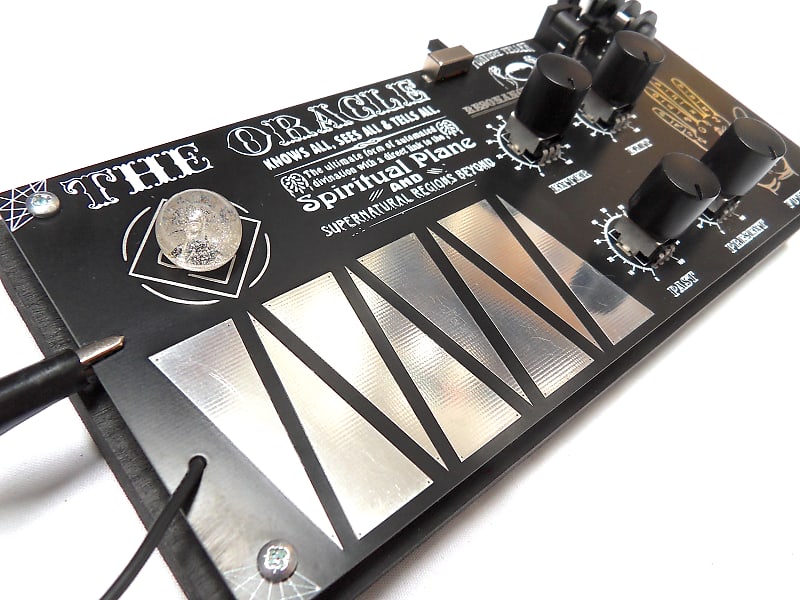 RC Circuit Bent 'The Oracle' Dark Ambience Horror Sound | Reverb UK