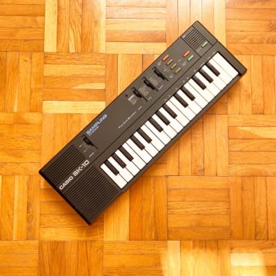 Casio SK-10 (Japan, 1987) - Mini Micro 8bit Sampling Sampler | Reverb