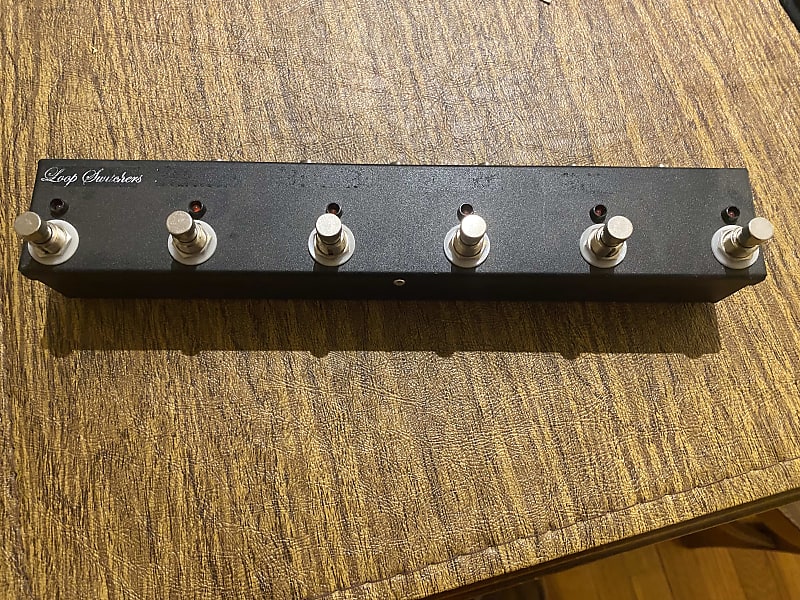 Loop Switchers 6-button loop switcher pedal - black | Reverb