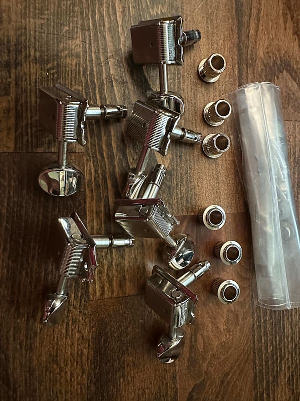 Fender Fender Vintage Style Locking Tuners | Reverb