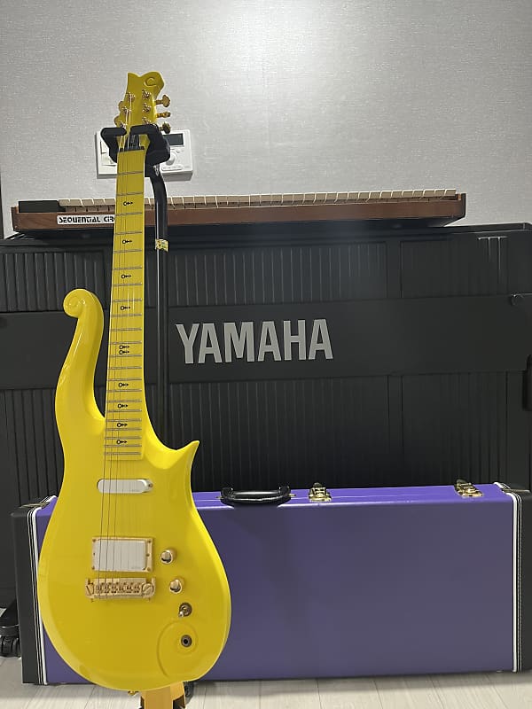 Schecter Diamond Prince Cloud Yellow Mint ! | Reverb