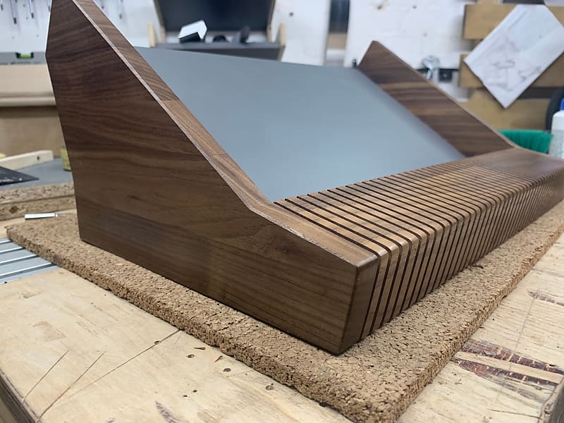 Akai MPC Live II // Handcrafted Synth Stand // Solid | Reverb UK