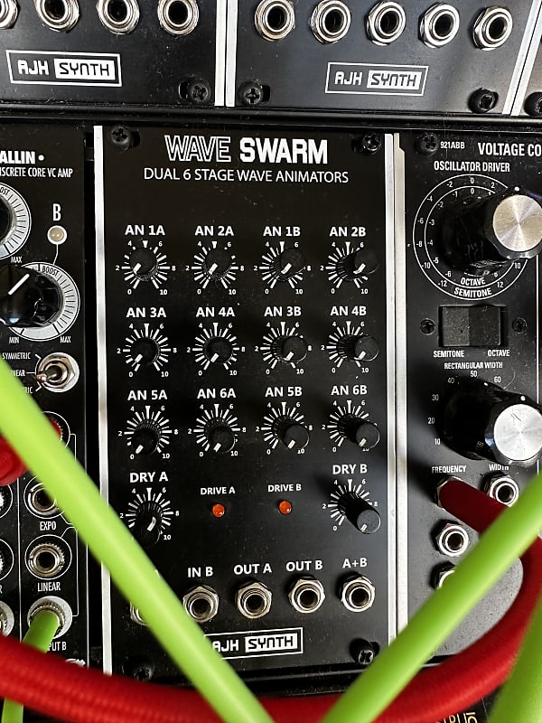 AJH Synth Wave Swarm Waveform Animator - Black | Reverb