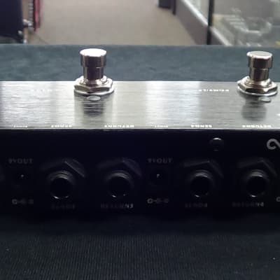 One Control Caiman Tail Loop Switcher | Reverb