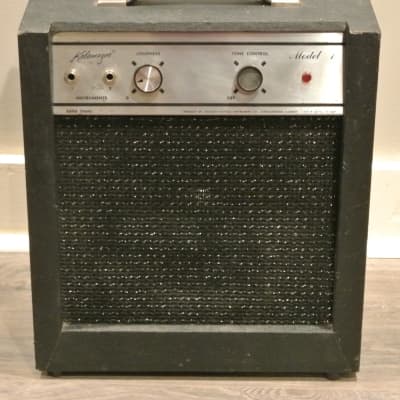 1970's Guild Model Three Bass Amplifier | Reverb