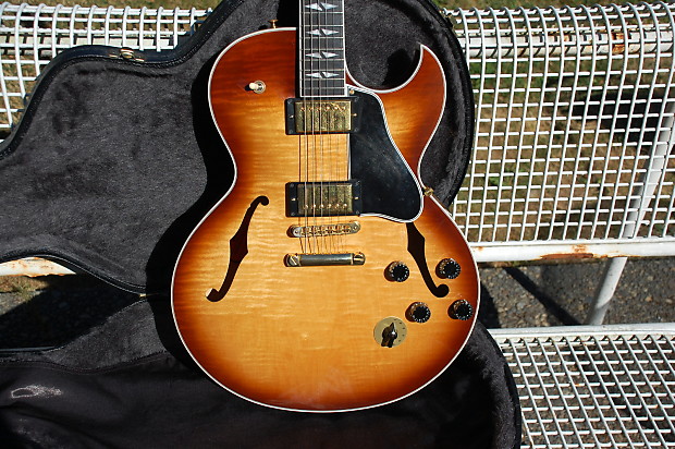 Gibson ES-137 Custom 2009 Incl. Bigsby, Towner Rod, Grover | Reverb