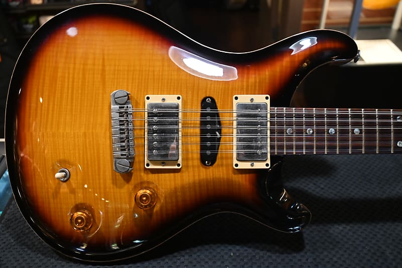 PRS Custom 22 12-String - Tri-Color Burst #1074 | Reverb
