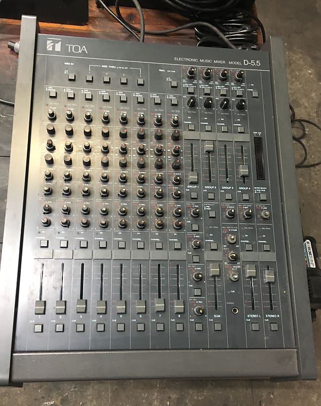 TOA D-5.5 Analog Mixer | Reverb
