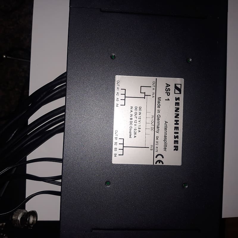 Sennheiser ASP 1 Antenna Splitters - Pair With Rack Mounting | Reverb