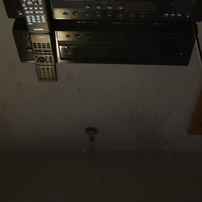 Yamaha RX-V563 Receiver w/Remote | Reverb