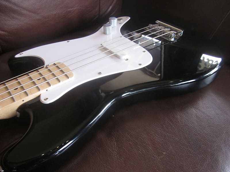 Fender Squier Affinity Bronco Bass 4-String Electric Bass - | Reverb