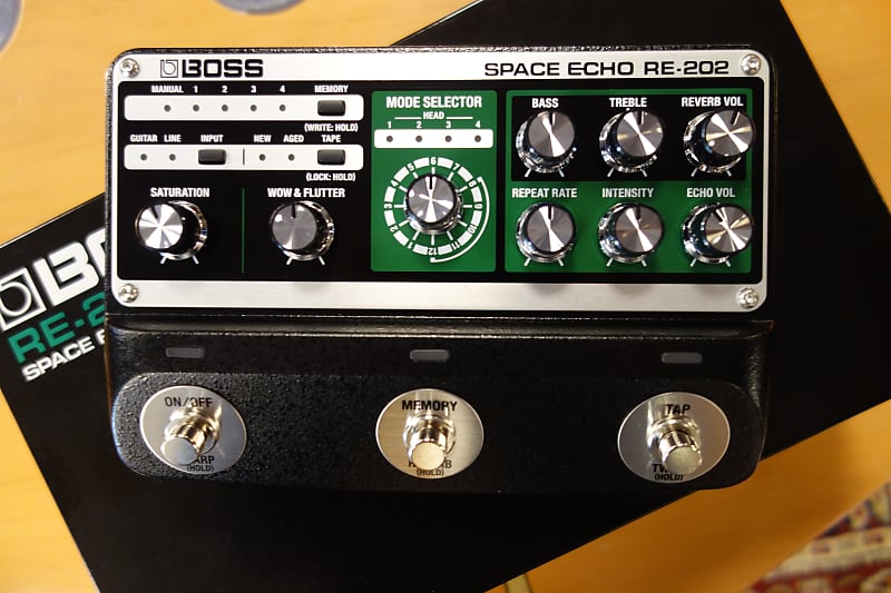 Boss RE-202 Space Echo EU 230 version | Reverb