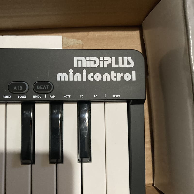 MIDI Midiplus 2019 - White | Reverb