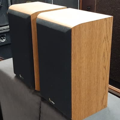 (2) Infinity Reference One Bookshelf Speakers | Reverb