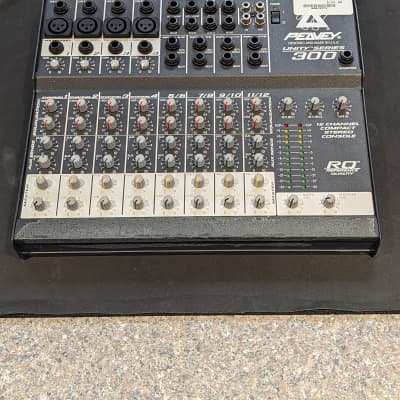 Peavey Unity Series 12 Channel Mixer | Reverb