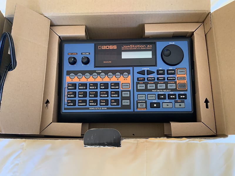 Boss JS-5 Jam Station Multi-Effect Unit | Reverb