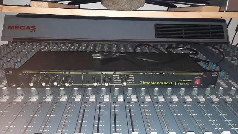 Orthodox Time Machine II - Ukrainian Multi-Effects (1990) | Reverb