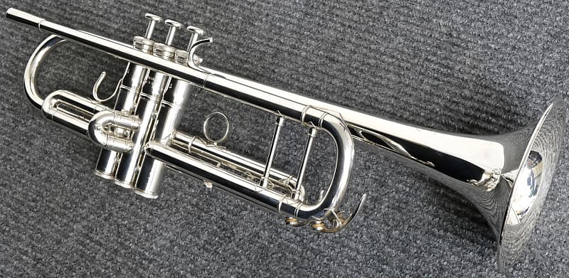 Yamaha YTR-8335 Xeno Bb Trumpet Silver Plated | Reverb