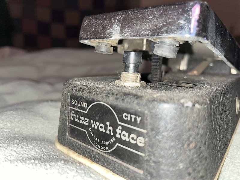 Sound City Wah Fuzz 60’s - black | Reverb