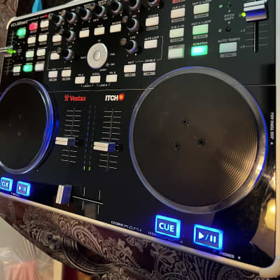 Vestax VCI-300 MKll Serato DJ controller and VFX-1 Effects | Reverb