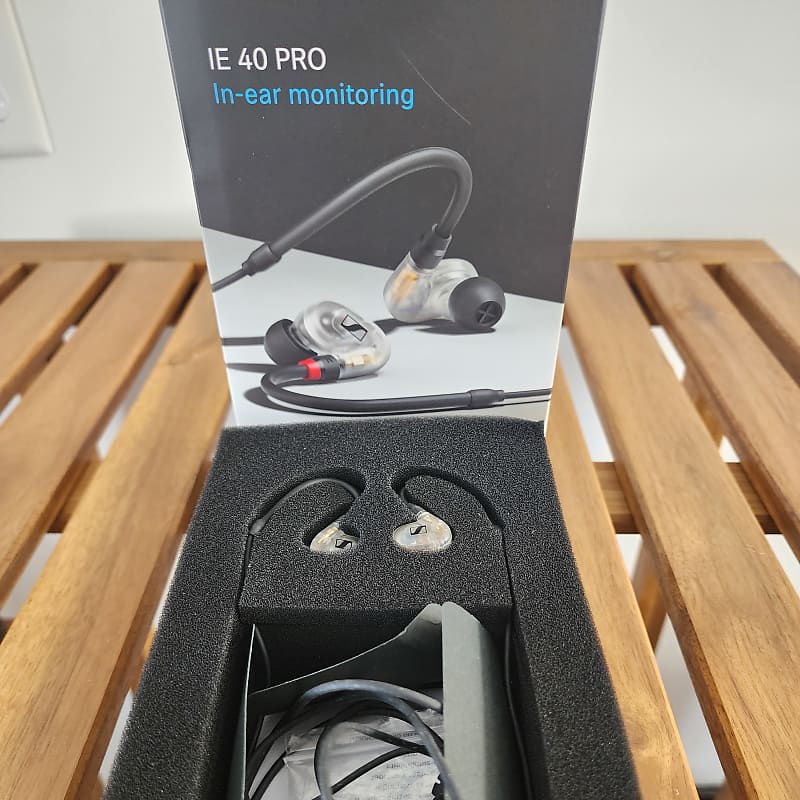 Sennheiser IE 40 2013 - Black | Reverb