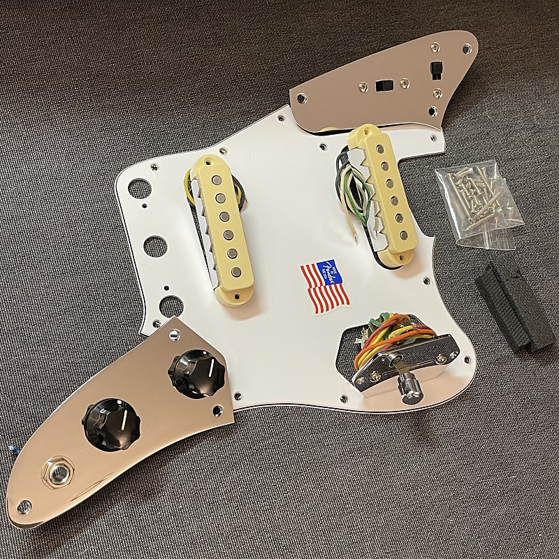 Fender USA Johnny Marr Jaguar LOADED PICKGUARD White | Reverb UK