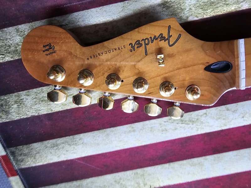 Fender Stratocaster - Roasted Maple neck | Reverb