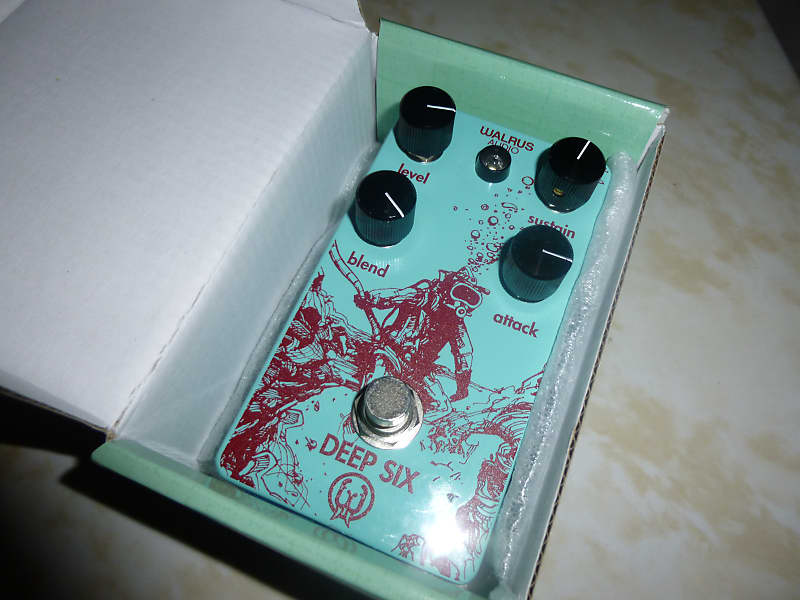 Walrus Audio Deep Six Compressor V1 2012 - 2018 - Blue / Red | Reverb