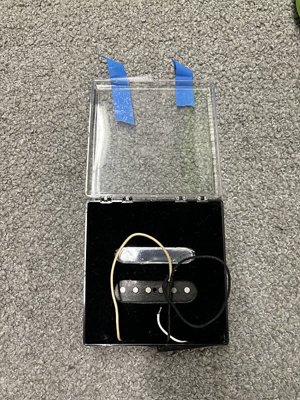 Fender Single Coil and Brass Covered Single Coil | Reverb Australia