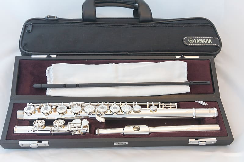 Yamaha YFL-382 Intermediate Open-hole Flute *Silver Headjoint | Reverb