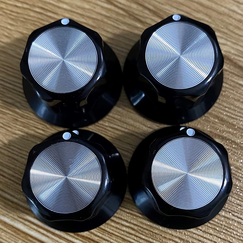 Rickenbacker Style Knobs - Set of 4 (6mm) | Reverb