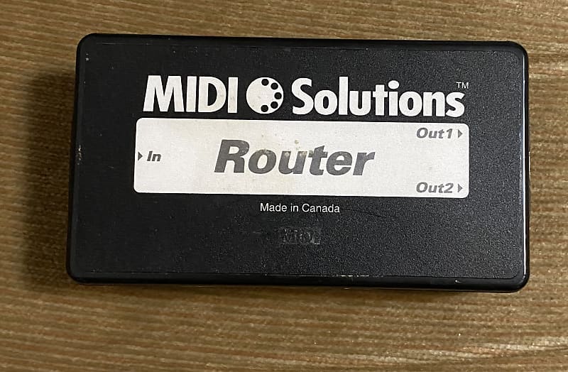 MIDI Solutions Router MIDI Data Filter with all MIDI cables | Reverb