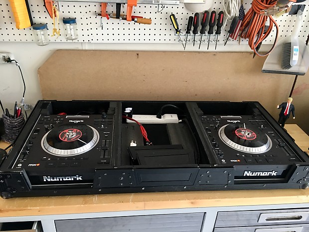 2 Numark V7 Serato Digital DJ Turntables with Odyssey Black | Reverb