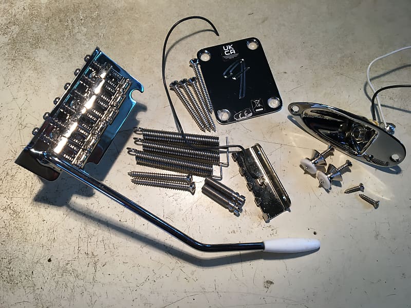 Fender Player Strat Stratocaster Hdw 2 Point Bridge F Plate | Reverb