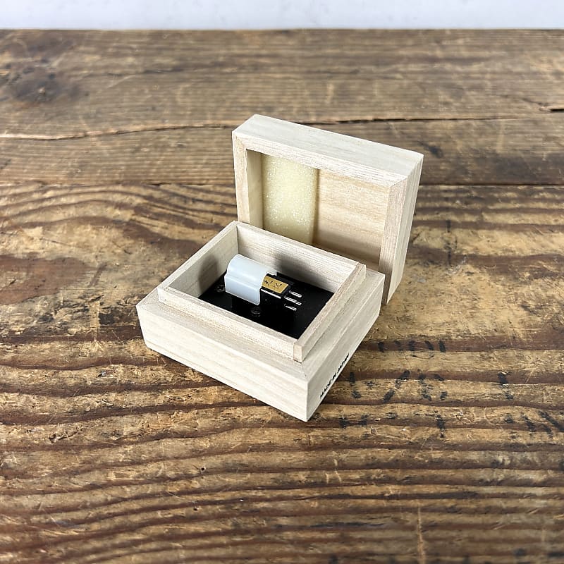 Koetsu Black Goldline Phono Cartridge w/ Original Box | Reverb